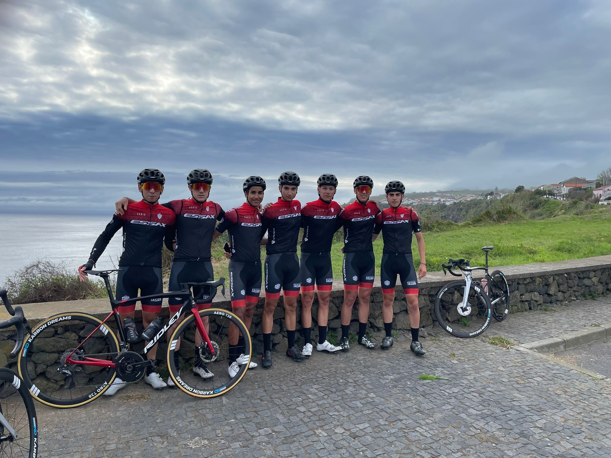 Netllar Alé y Essax regresan del GP de las Azores con las maletas ...