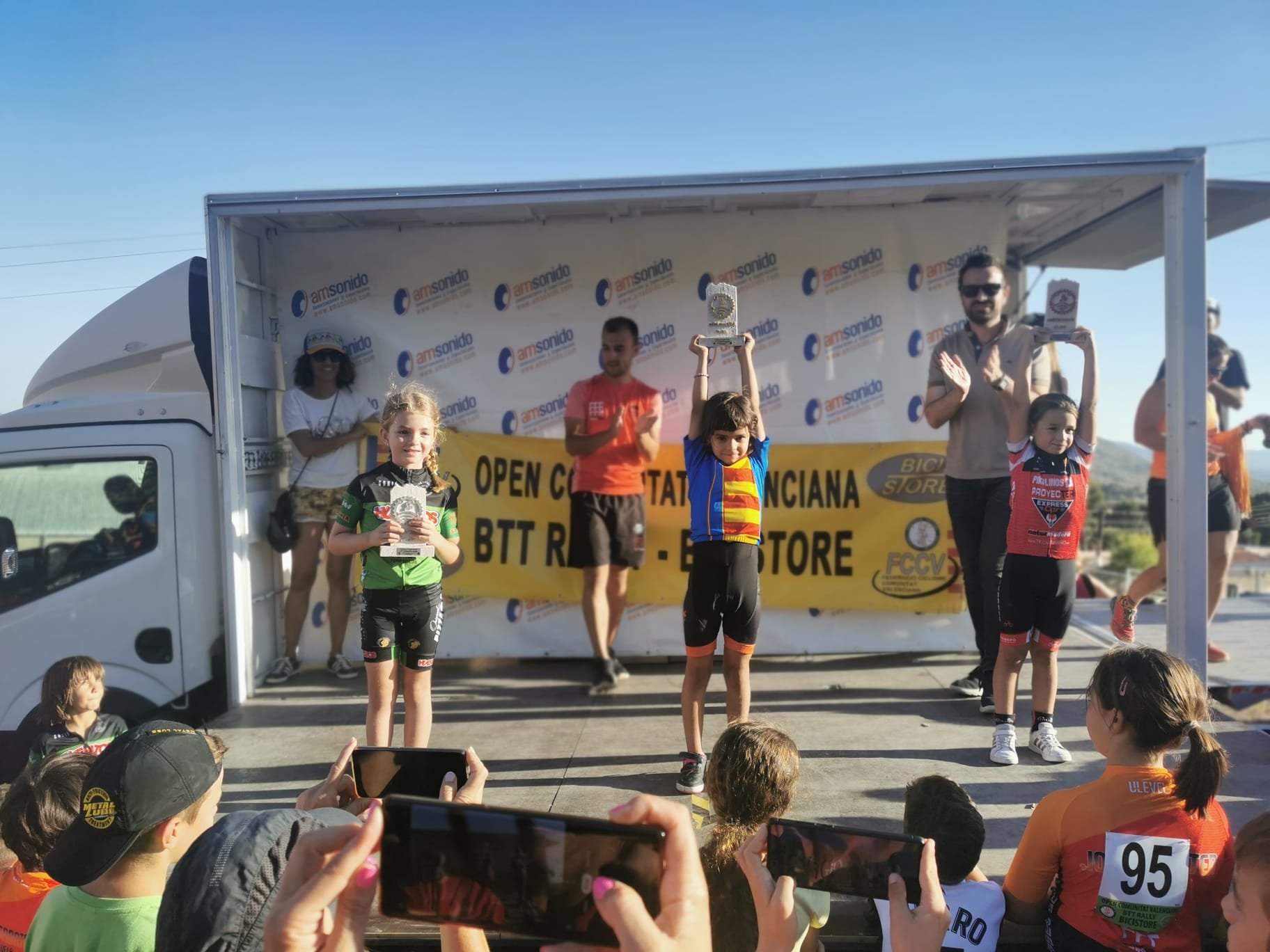 Elda acoge un II Rally BTT XC Kids Cableworld para escolares lleno de ...