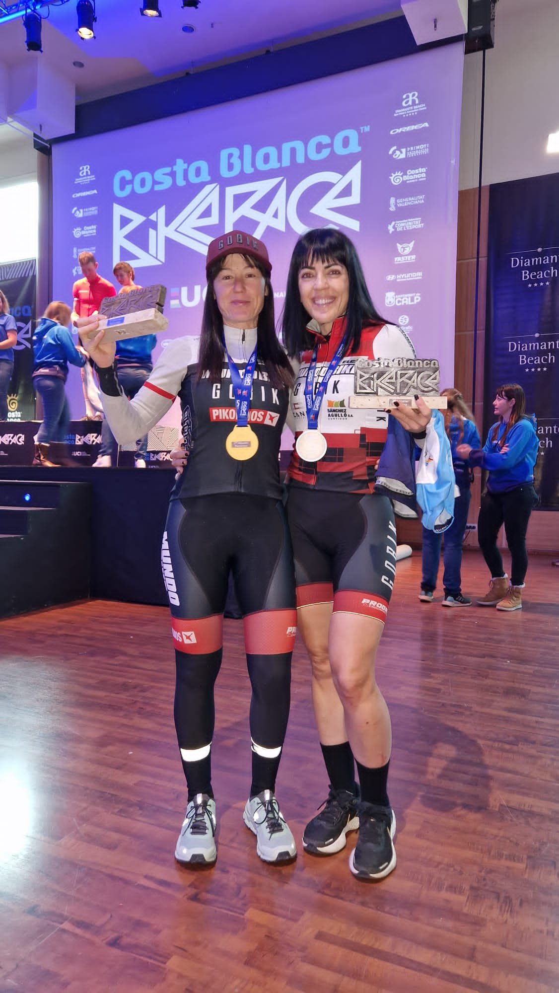 Eid Emil Hasund y Loiv Janika ganan la Five Continents Race Costa ...