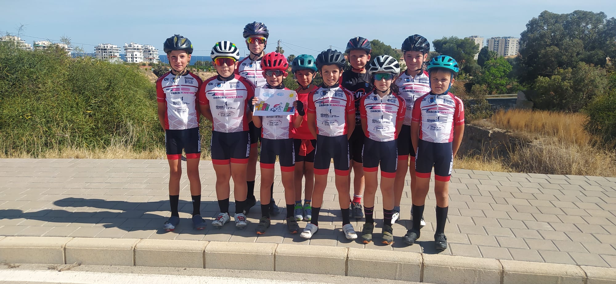 Izan Mejías, líder en Promesas 2 de la Challenge, dibuja el cartel ...