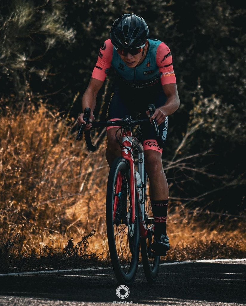 Raúl Peñaranda y Razvan Catalin vestirán en 2024 el maillot de Brócoli Mecánico – ALICANTE Con ...