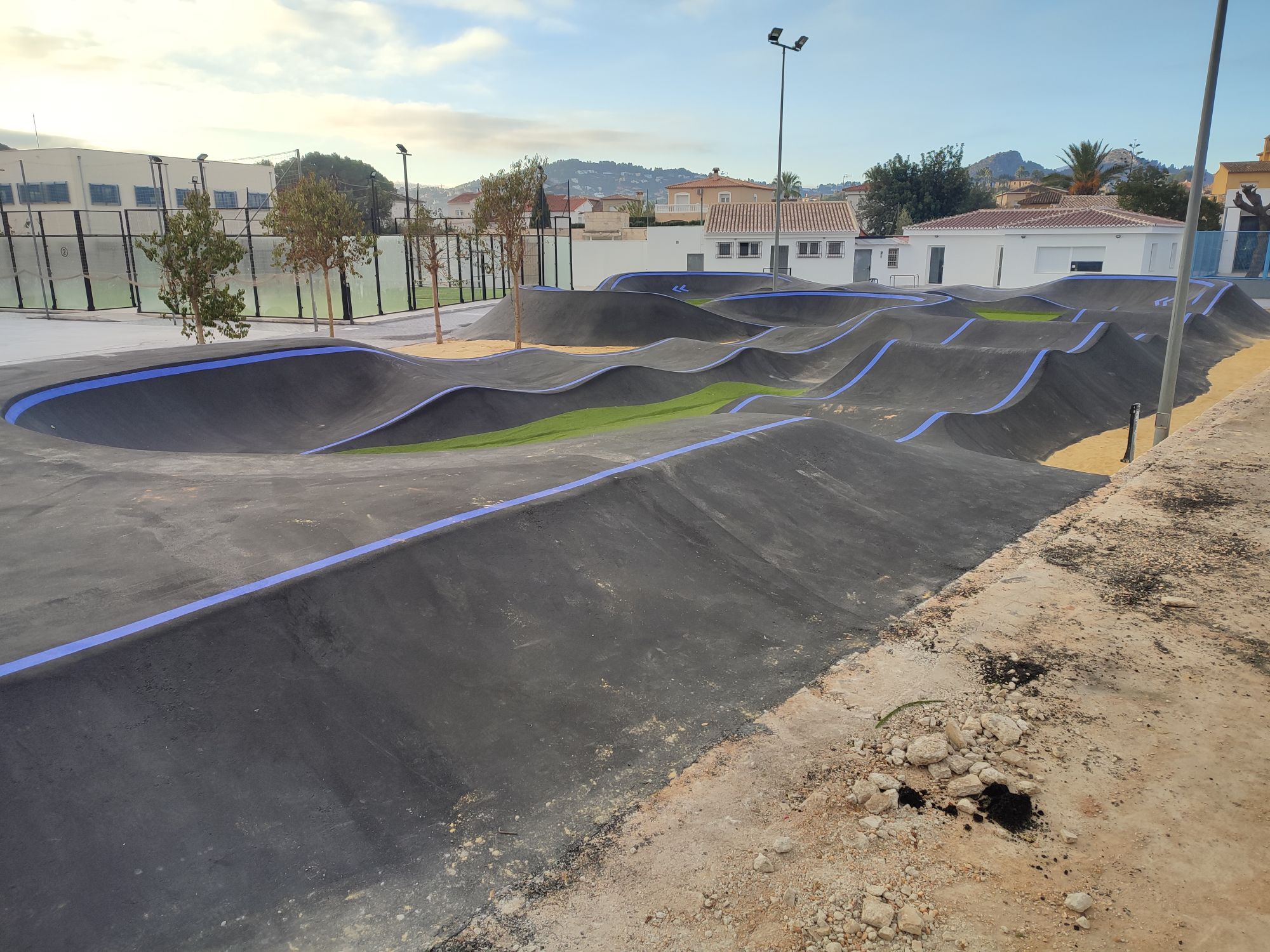 La Xara ya cuenta con un circuito de Pumptrack – ALICANTE Con el PLATO ...