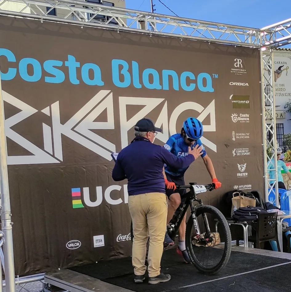 Emil Hasund Eid y Terese Andersson gana la CRI a Sierra Gelada y Ade ...