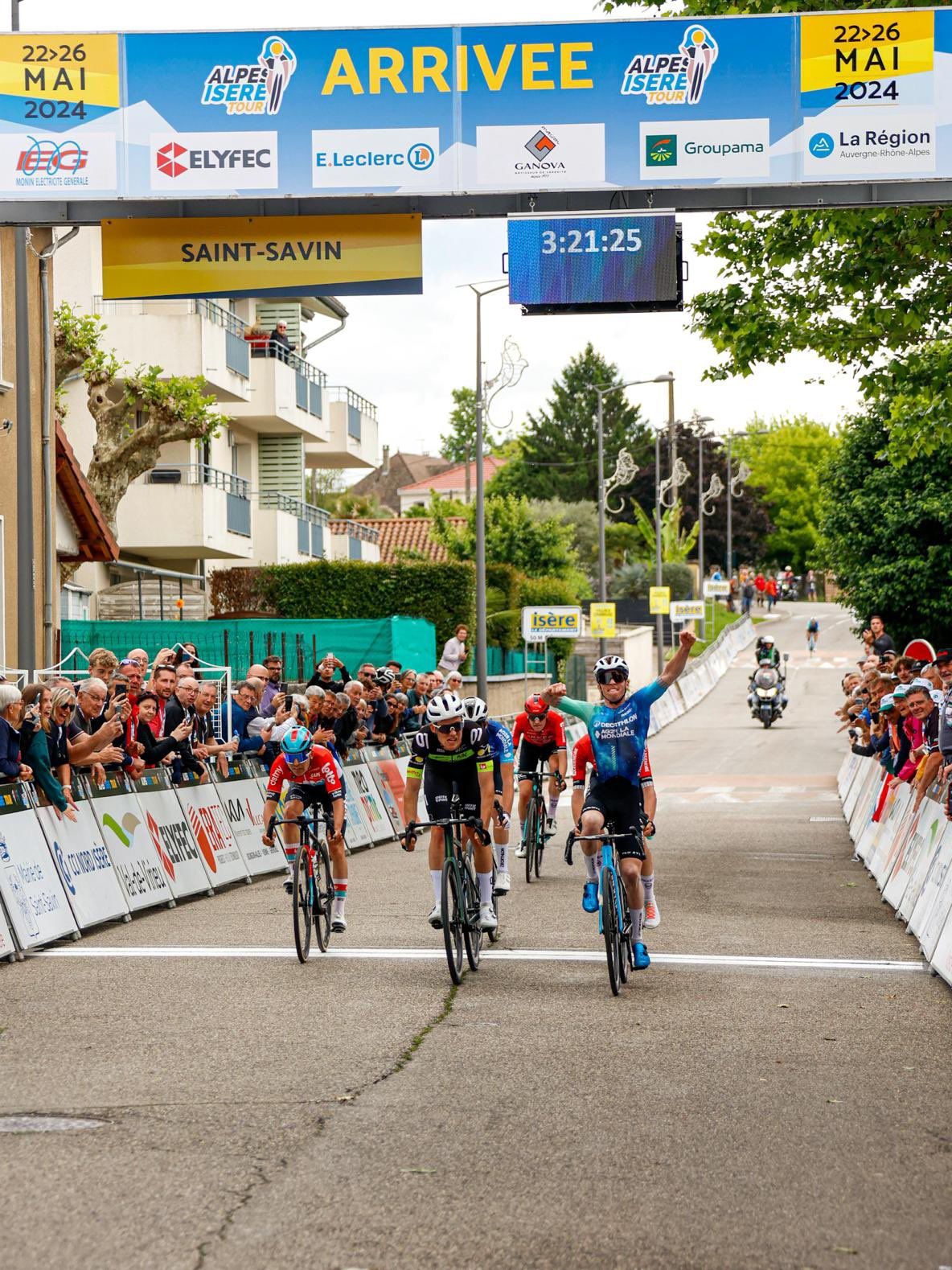 Victoria de Killian Verschuren en la segunda etapa del Tour Alpes Isère ...