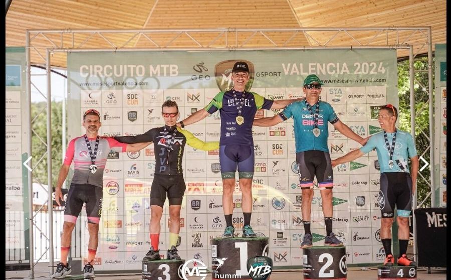 Lidia Benedito y Adrián García conquistan el XI Circuito MTB provincia ...