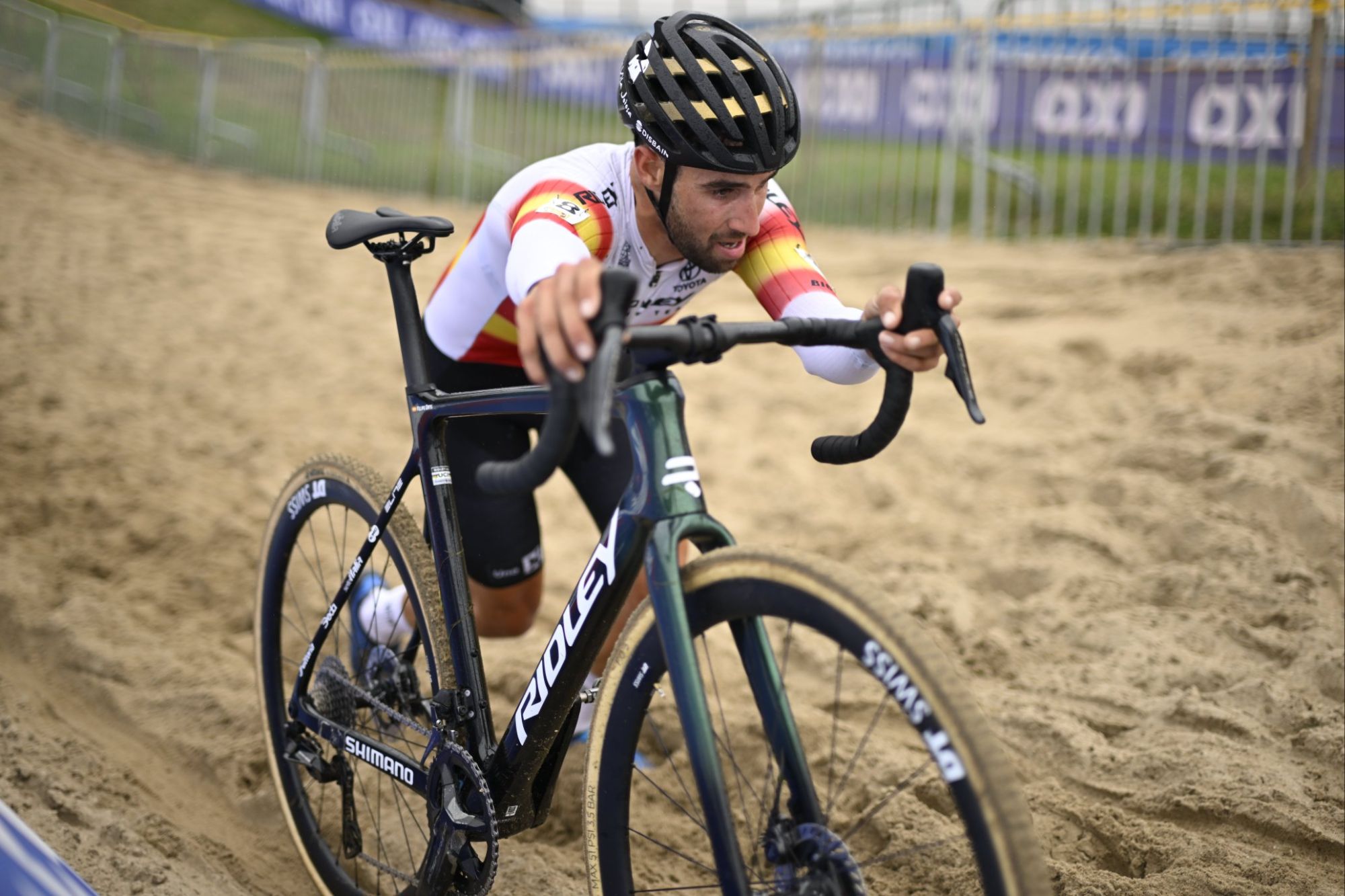 Una avería deja sin opciones a Felipe Orts en el Telenet Superprestige ...
