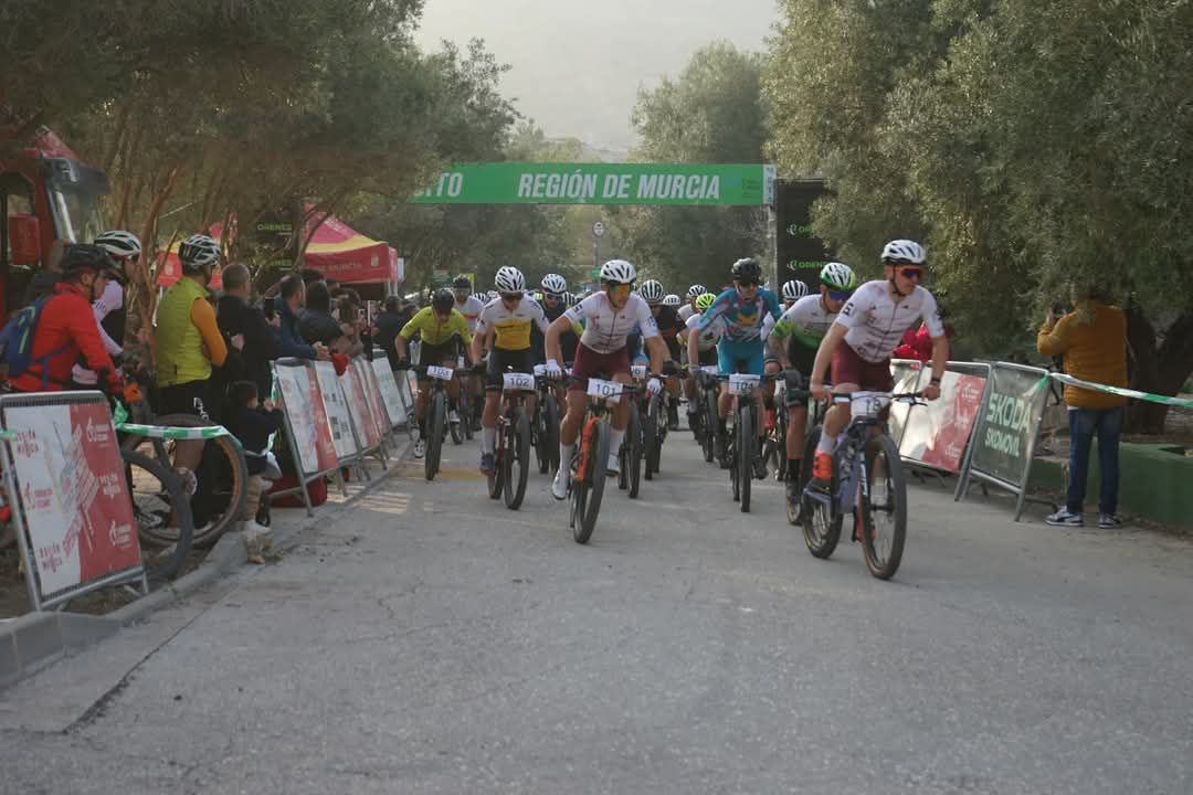 José David Jiménez y Gemma García conquistan el II Trofeo XCM Beniel ...