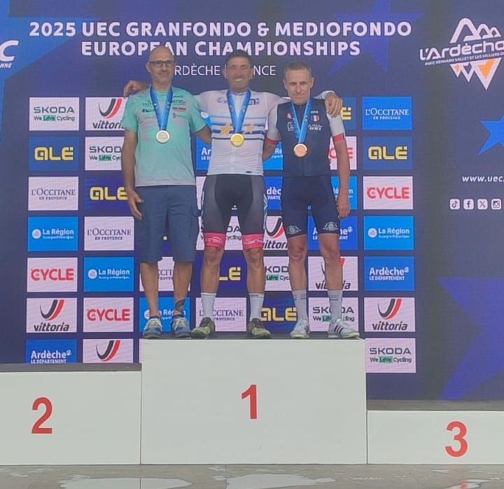 Raúl Patiño, campeón de Europa en Máster 50 con el maillot del ...