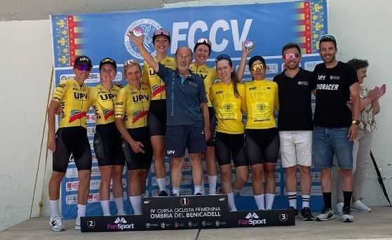 Triunfo de Gabrielle Fox en la IV Cursa Ciclista Femenina Ombria del ...