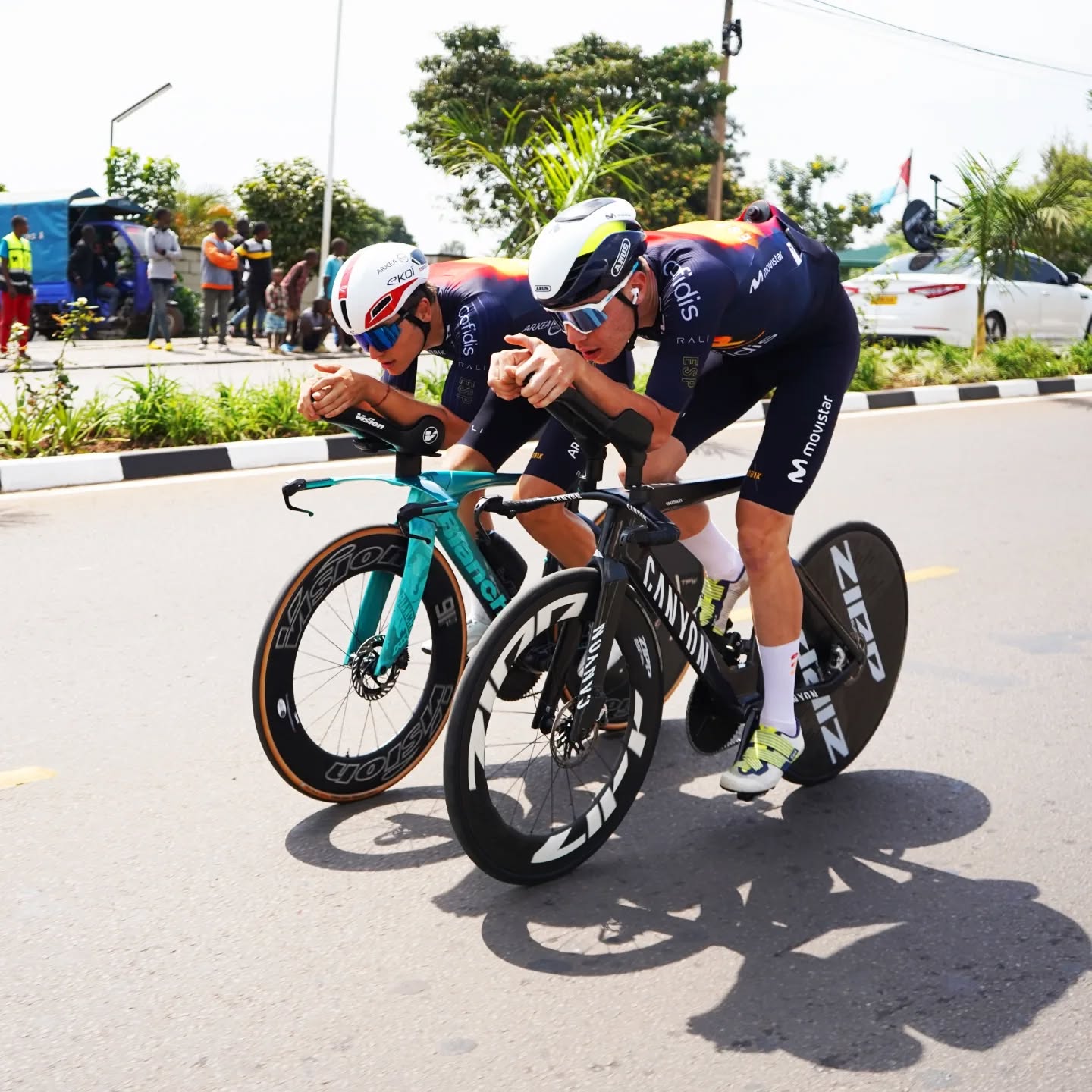 Duelo por el maillot «arcoíris» entre Pogacar y Evenepoel con Raúl ...