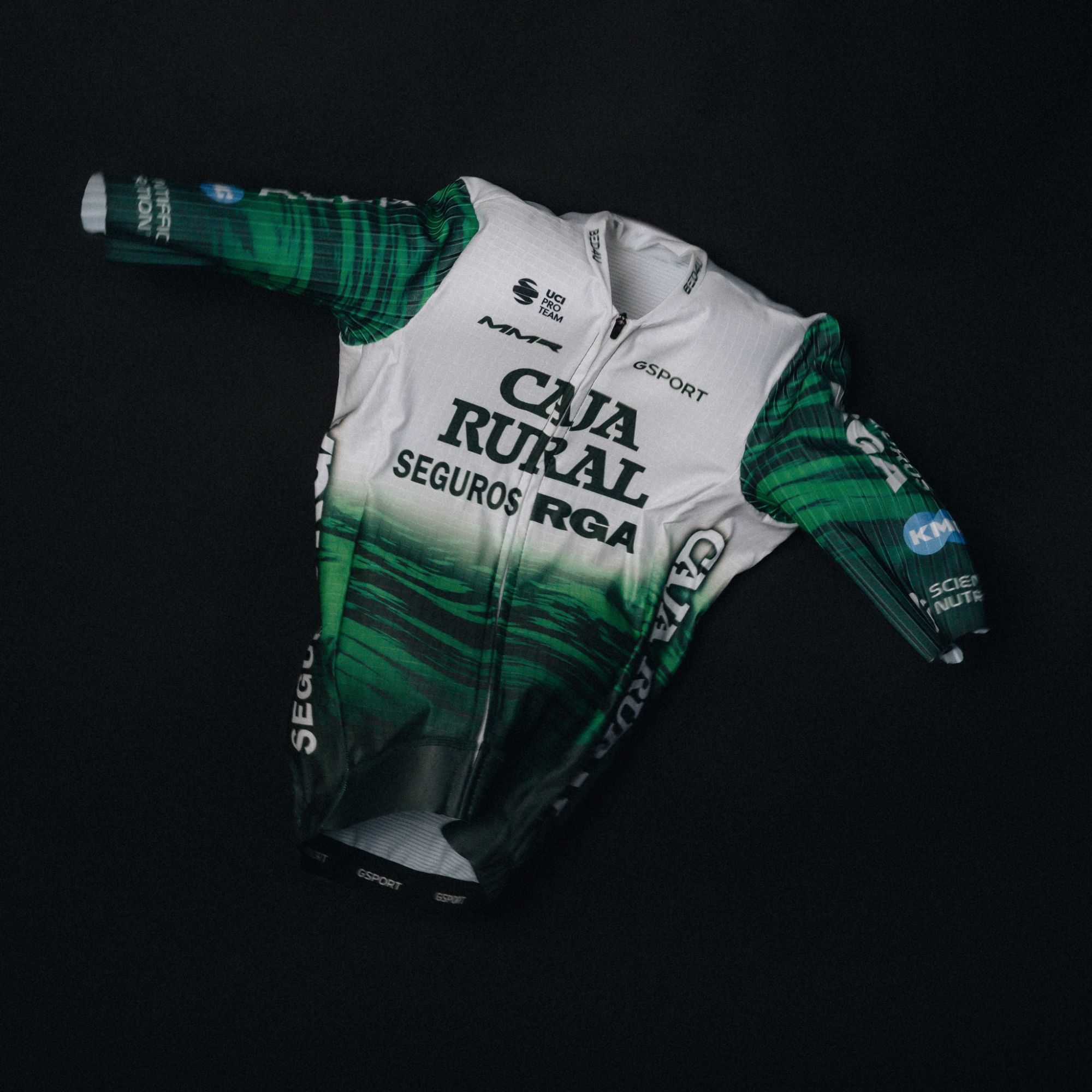 Gsport seguirá vistiendo una temporada más a los ciclistas de Caja ...